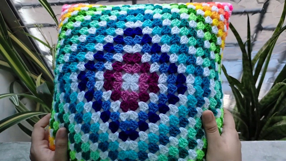 Crochet Granny Square Reversible Cushion Cover Pattern - Crochet Everything