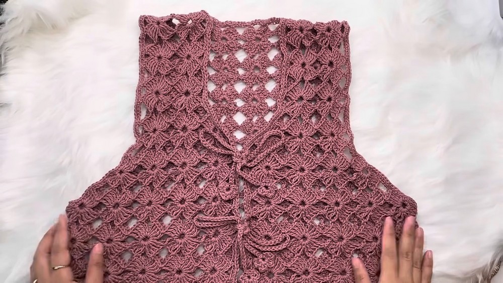 Adorable & Beautiful Crochet Flower Vest Pattern - Crochet Everything