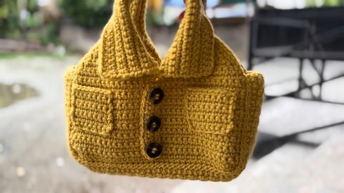 Crochet Your Own Stylish Mobile Bag Pattern You Can Make Today ...