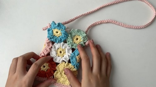 Free Floral Crochet Bag Pattern - Stylish And Unique Bag - Crochet ...